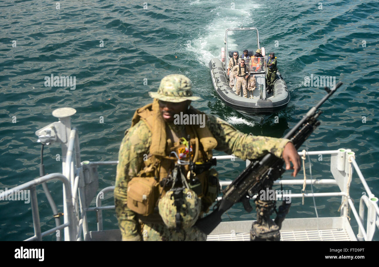 Angolan navy hi-res stock photography and images - Alamy