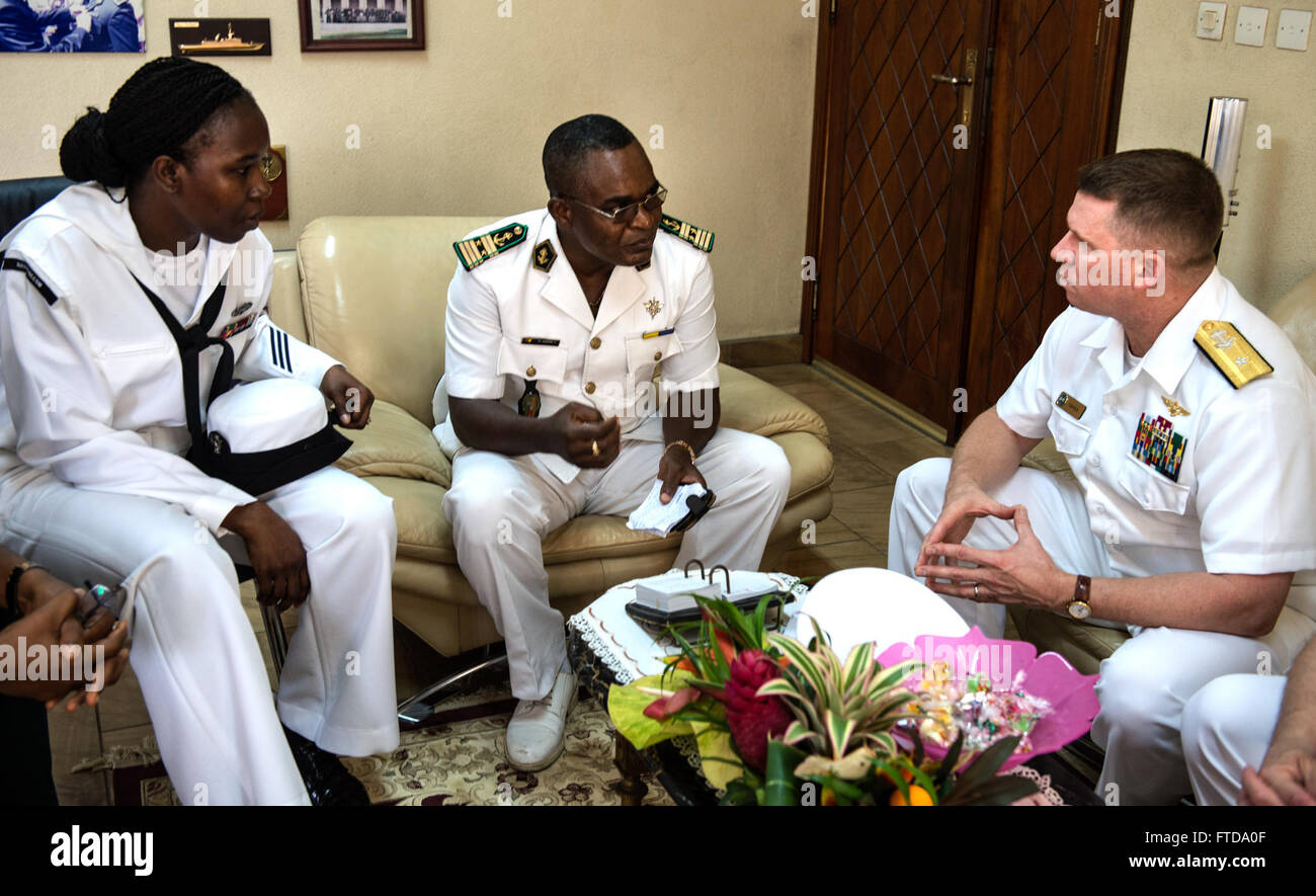 U s navy cryptologic technician interpretive hi-res stock photography ...