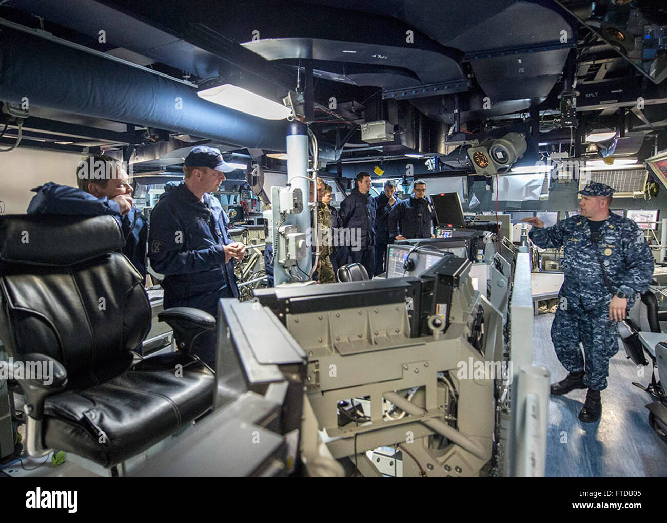 Combat information center cic hi-res stock photography and images - Alamy