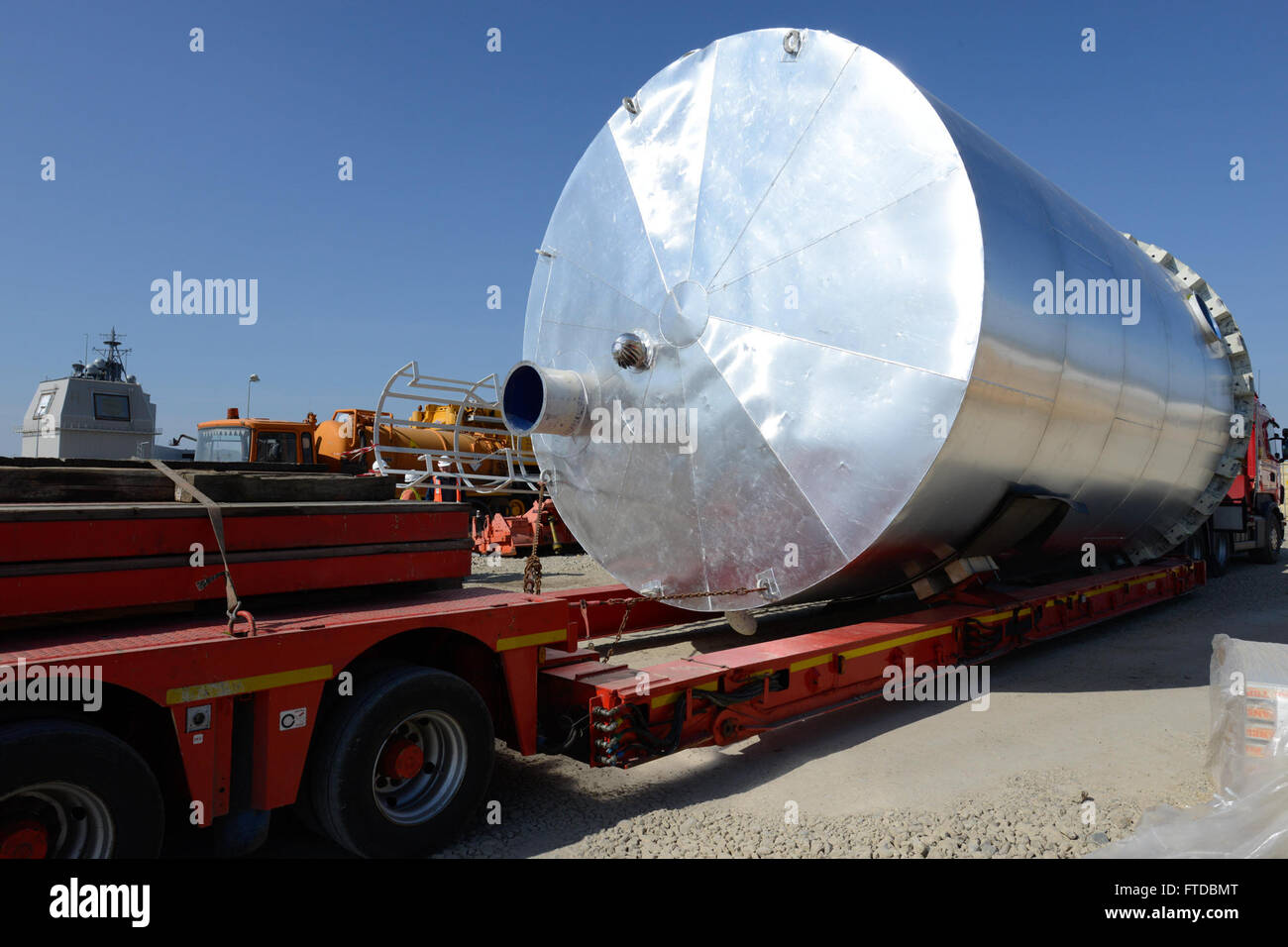 U s army water tank hi-res stock photography and images - Alamy