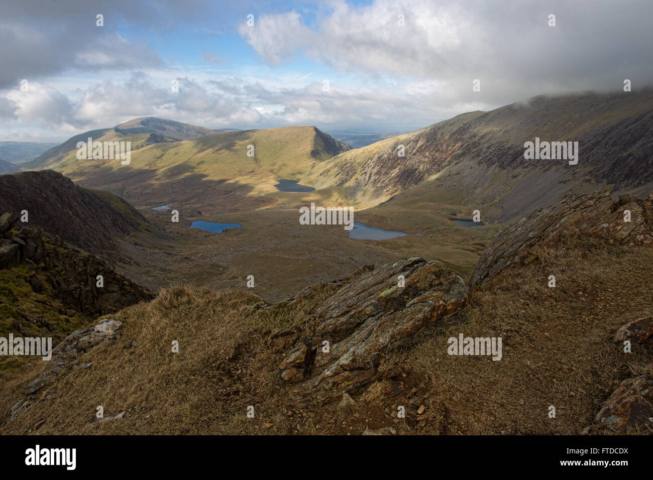 Cwm Clogwyn from Llechog on the Rhyd Ddu path, Snowdon, Snowdonia Stock ...