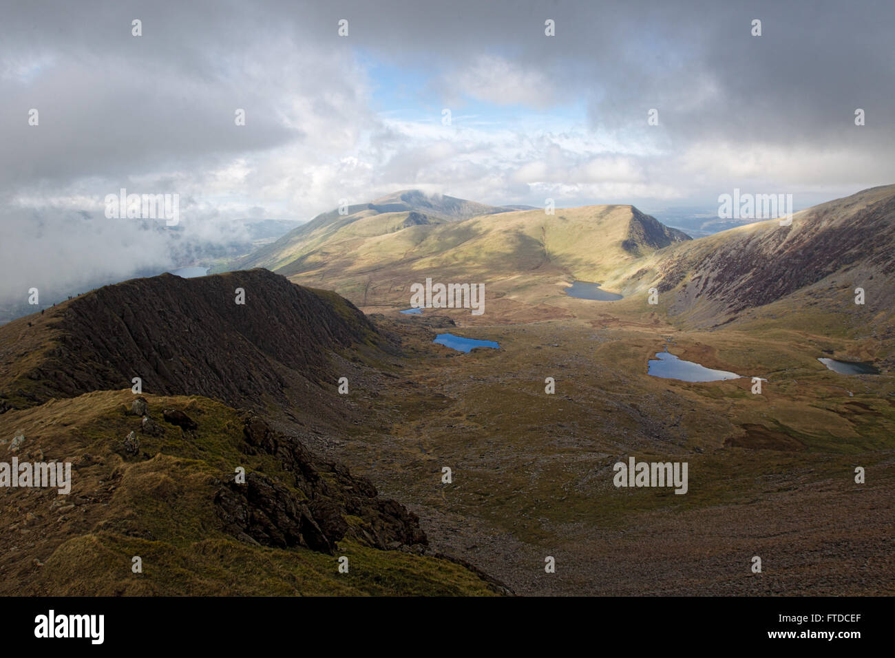 Cwm Clogwyn from Llechog on the Rhyd Ddu path, Snowdon, Snowdonia Stock ...