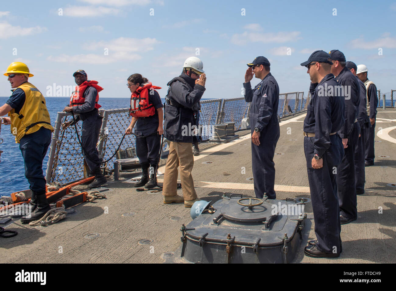 150515-N-XB010-300 MEDITERRANEAN SEA (May 15, 2015) USS Laboon (DDG 58 ...