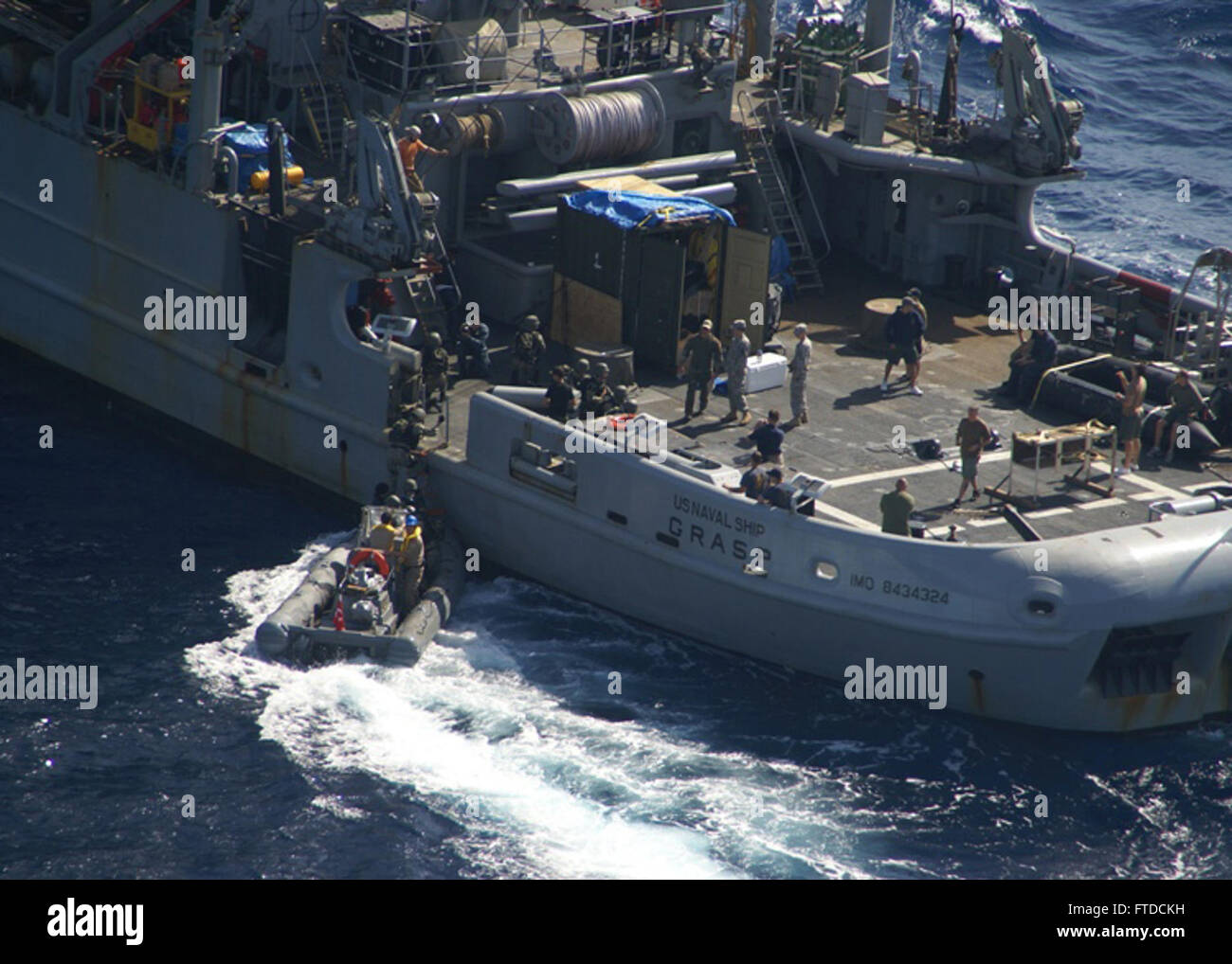 Usns safeguard hi-res stock photography and images - Alamy