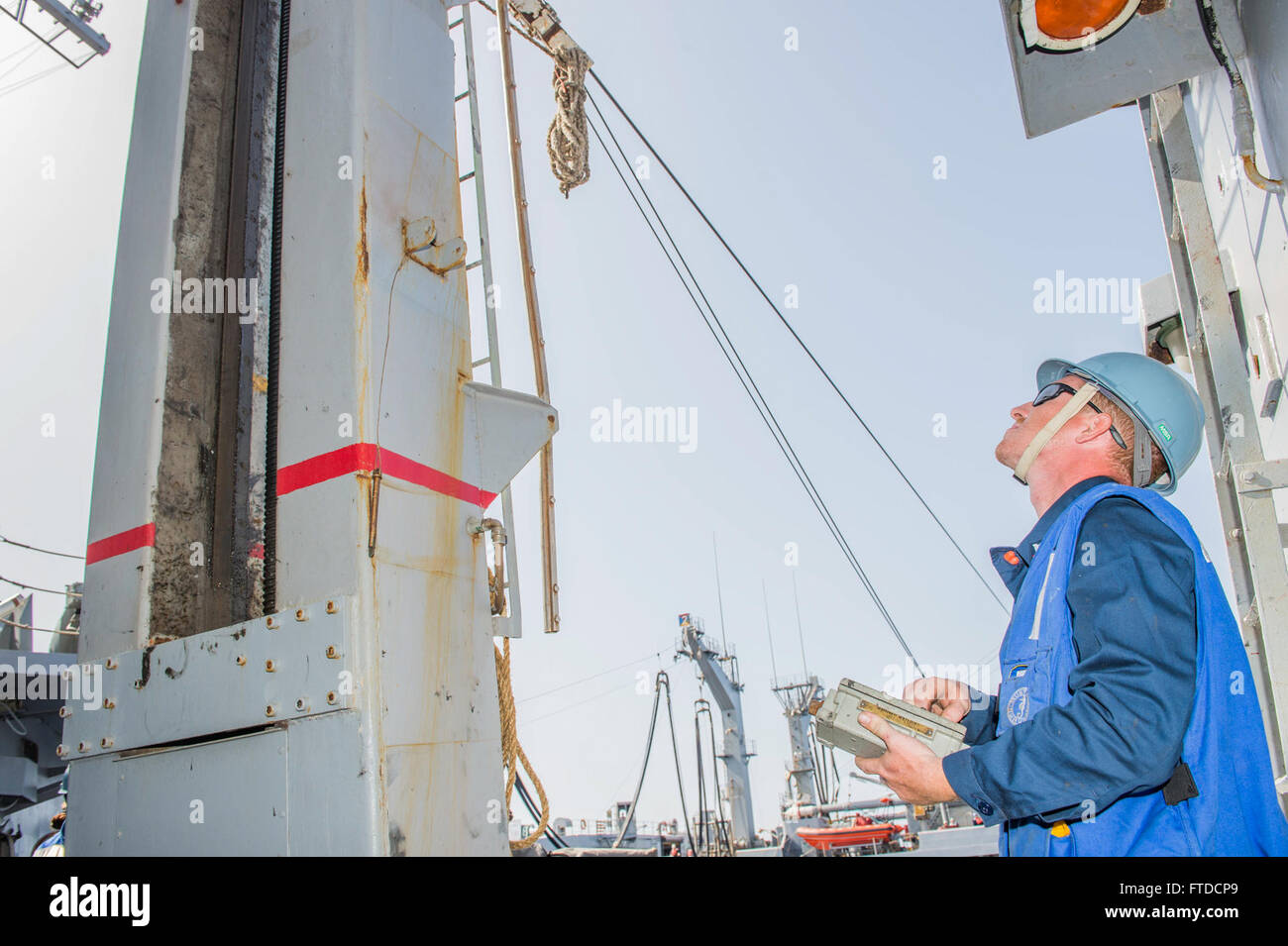 Sliding padeye hi-res stock photography and images - Alamy