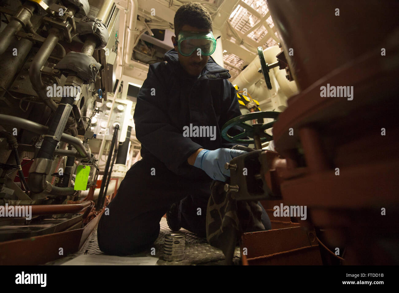 Mechanical rooms hi-res stock photography and images - Alamy