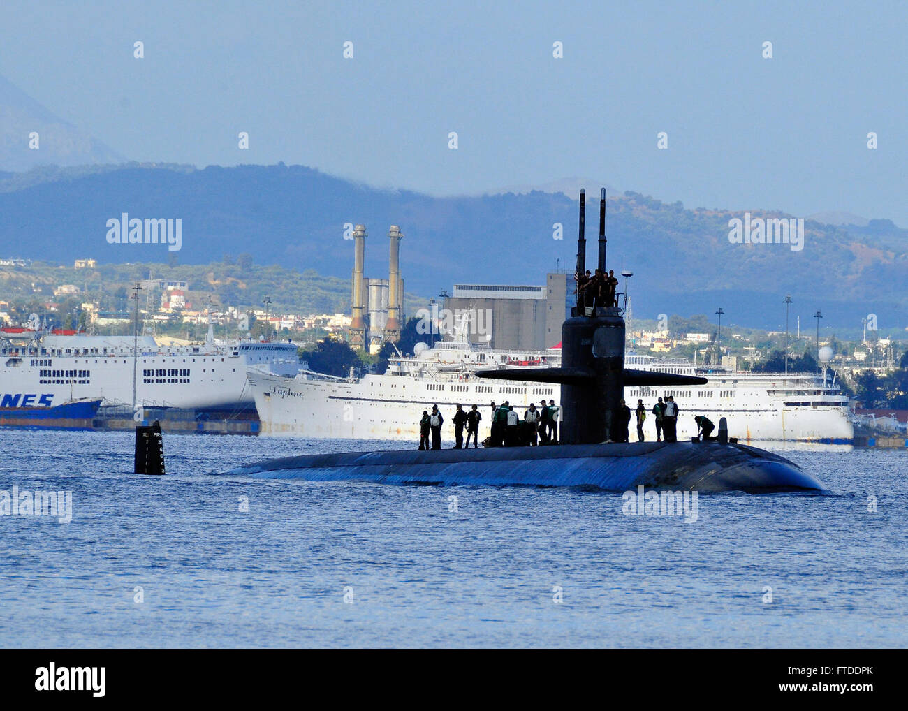 SOUDA BAY, Greece (Sep 23, 2013) - Los Angeles-class fast-attack ...