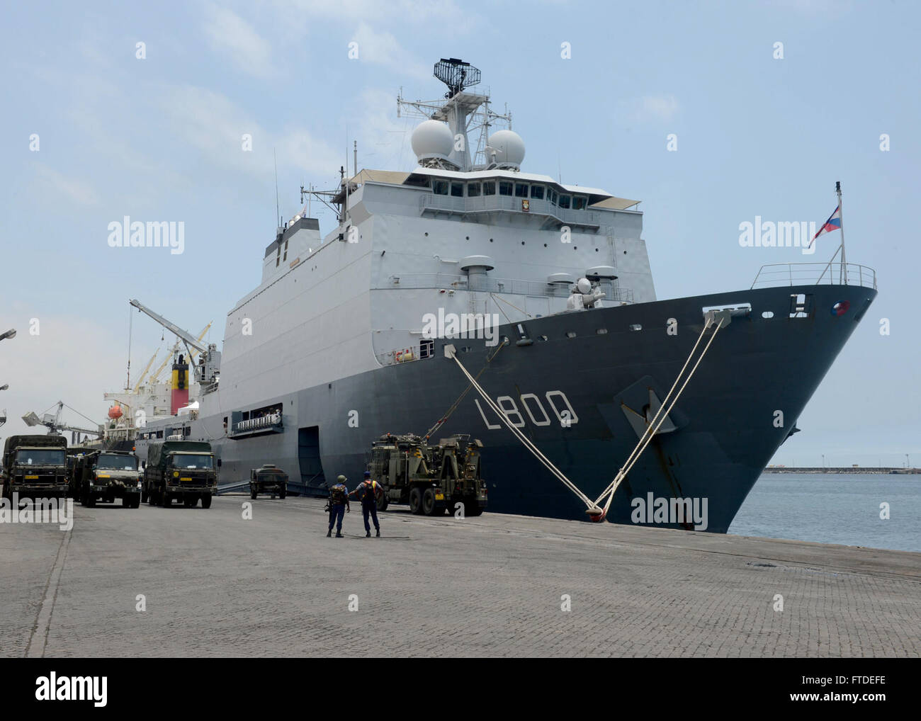 TEMA, Ghana (Sept. 26, 2013) - The Royal Netherlands Navy landing ...