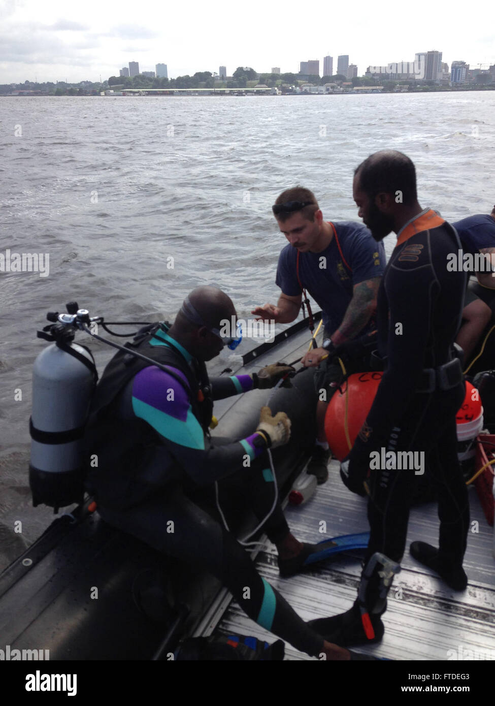 Fleet diving unit 2 hi-res stock photography and images - Alamy