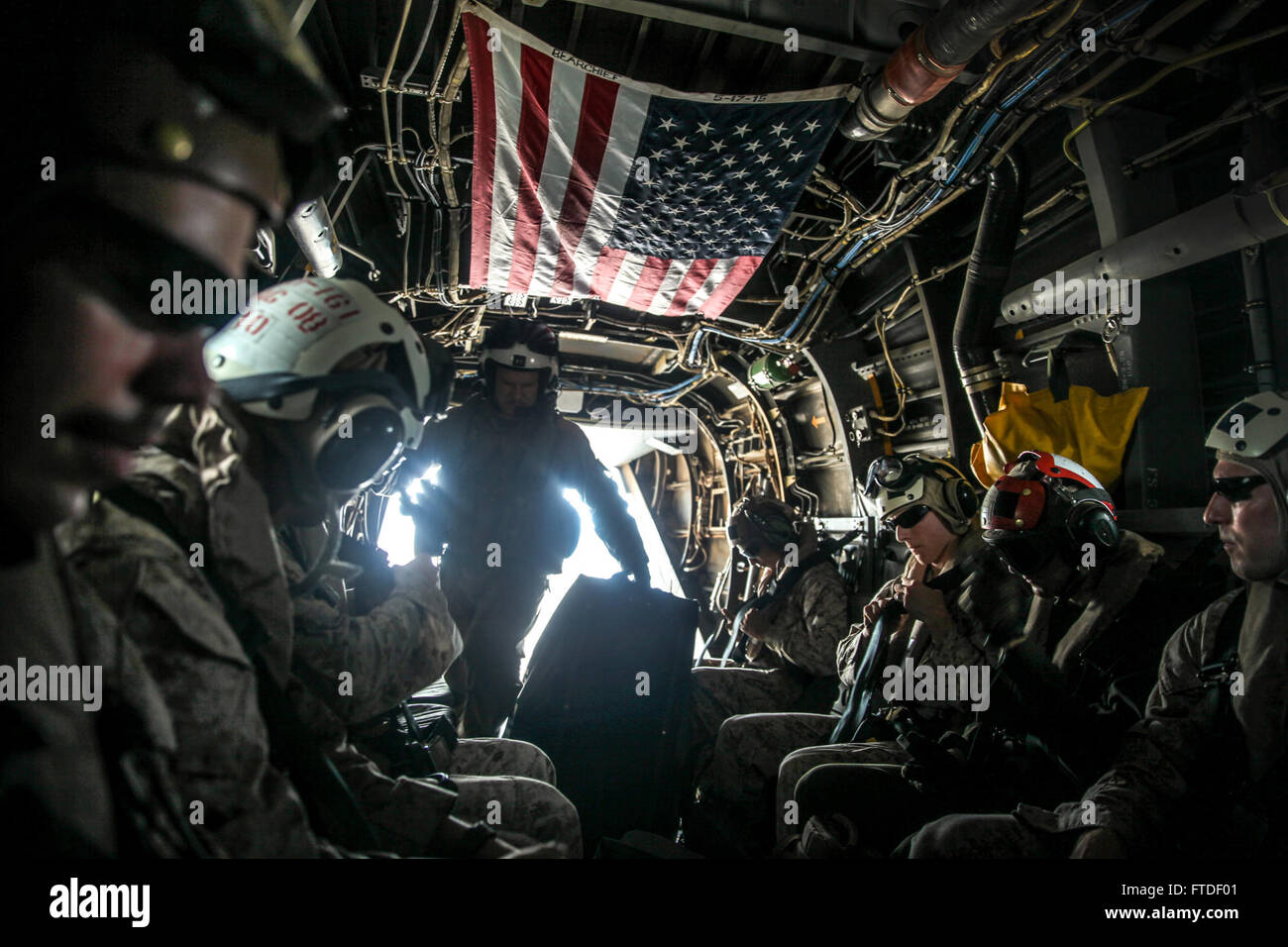 150719-M-JT438-020 INDIAN OCEAN (July 19, 2015) U.S. Marines with the ...