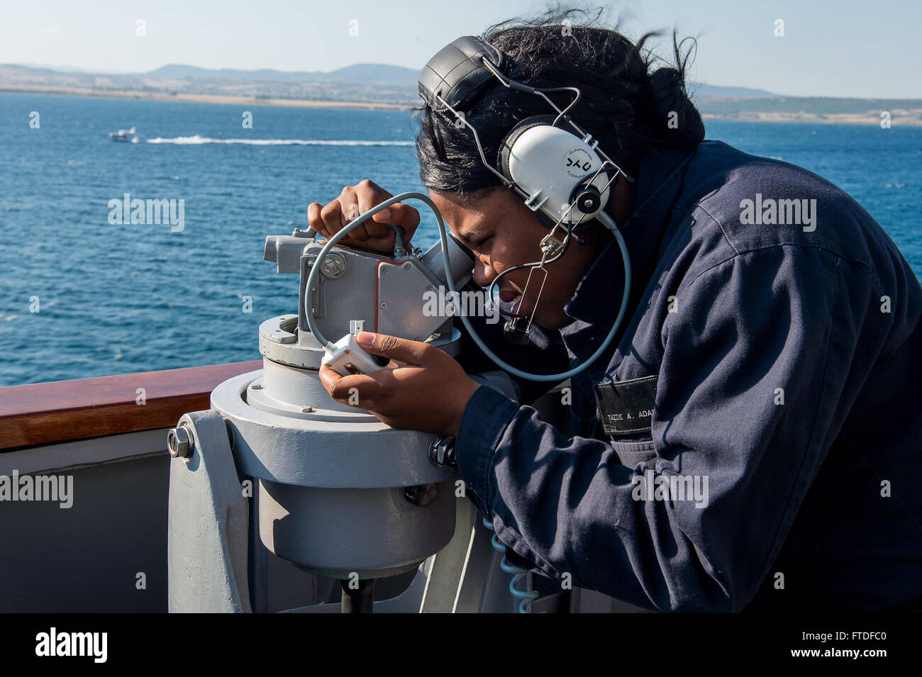 Gyro compass hi-res stock photography and images - Alamy