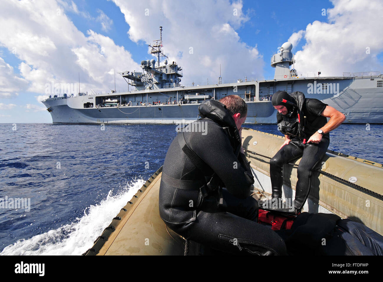 U S Navy Search Rescue Swimmers High Resolution Stock Photography and ...