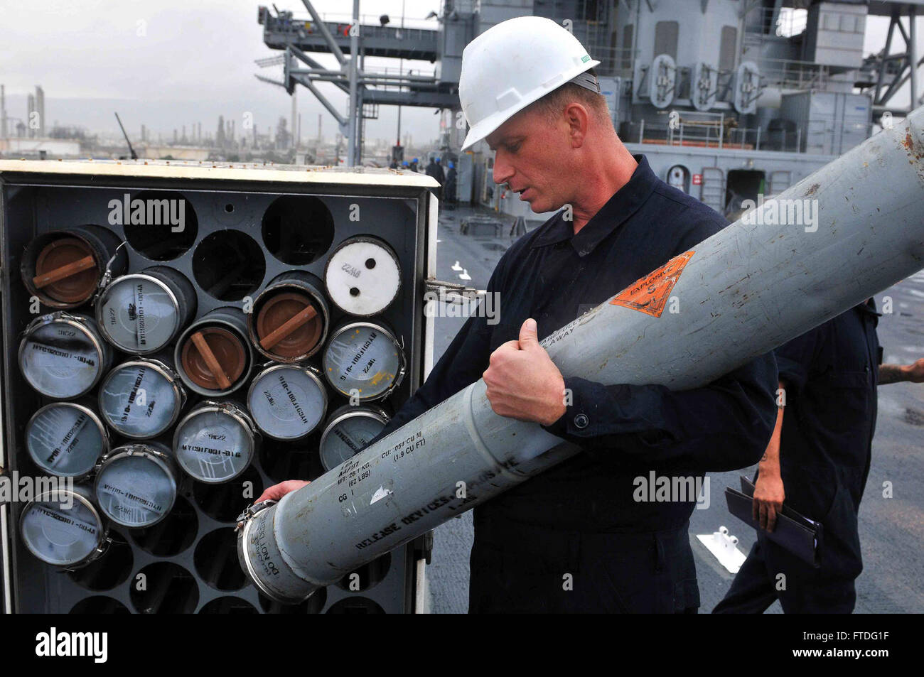 Decoy launching system hi-res stock photography and images - Alamy