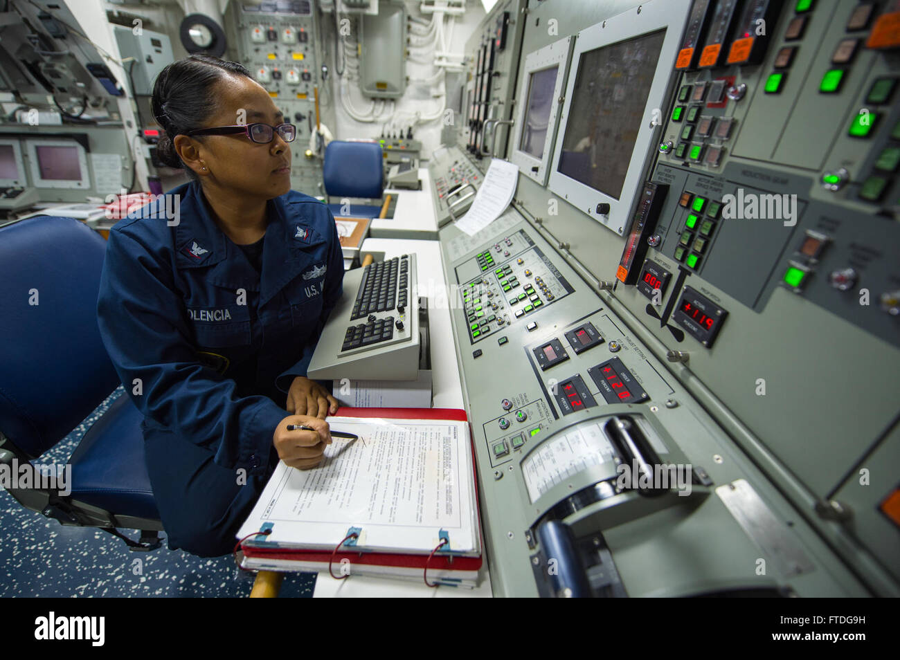 MEDITERRANEAN SEA (Oct. 4, 2013) – Gas Turbine Systems Technician ...