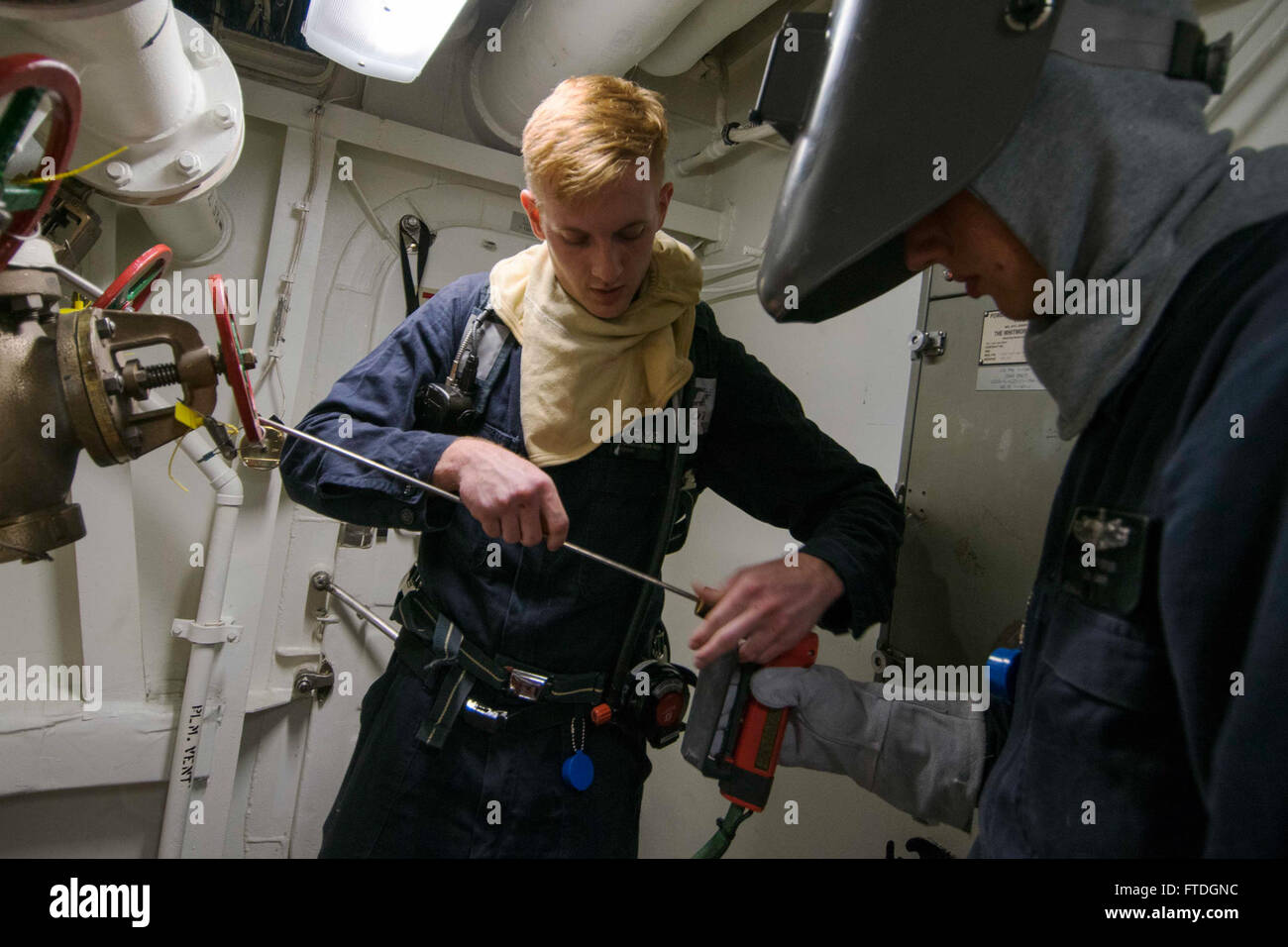Portable exothermic cutting unit hi-res stock photography and images ...