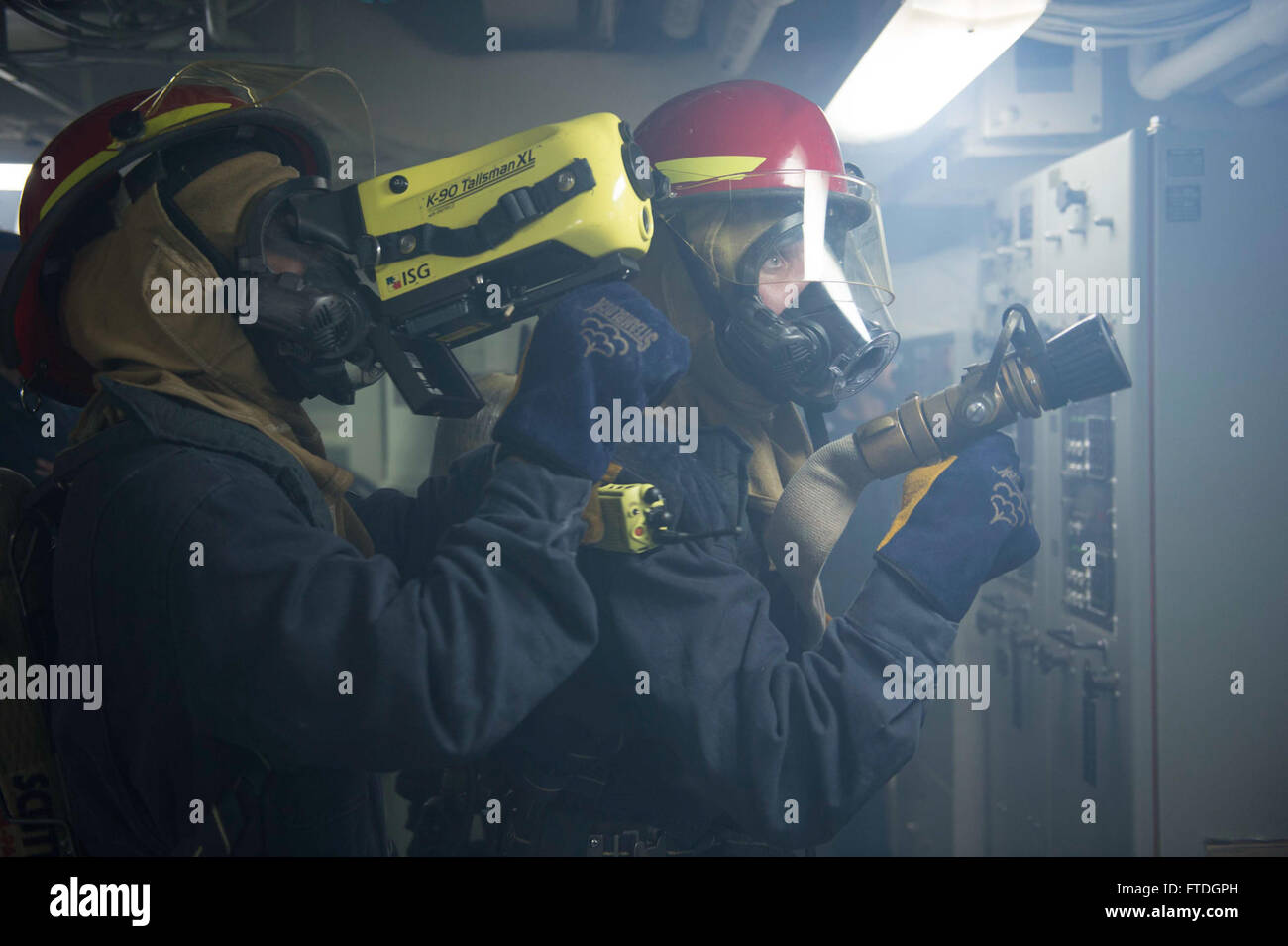 Naval firefighting thermal imager nfti hi-res stock photography and ...