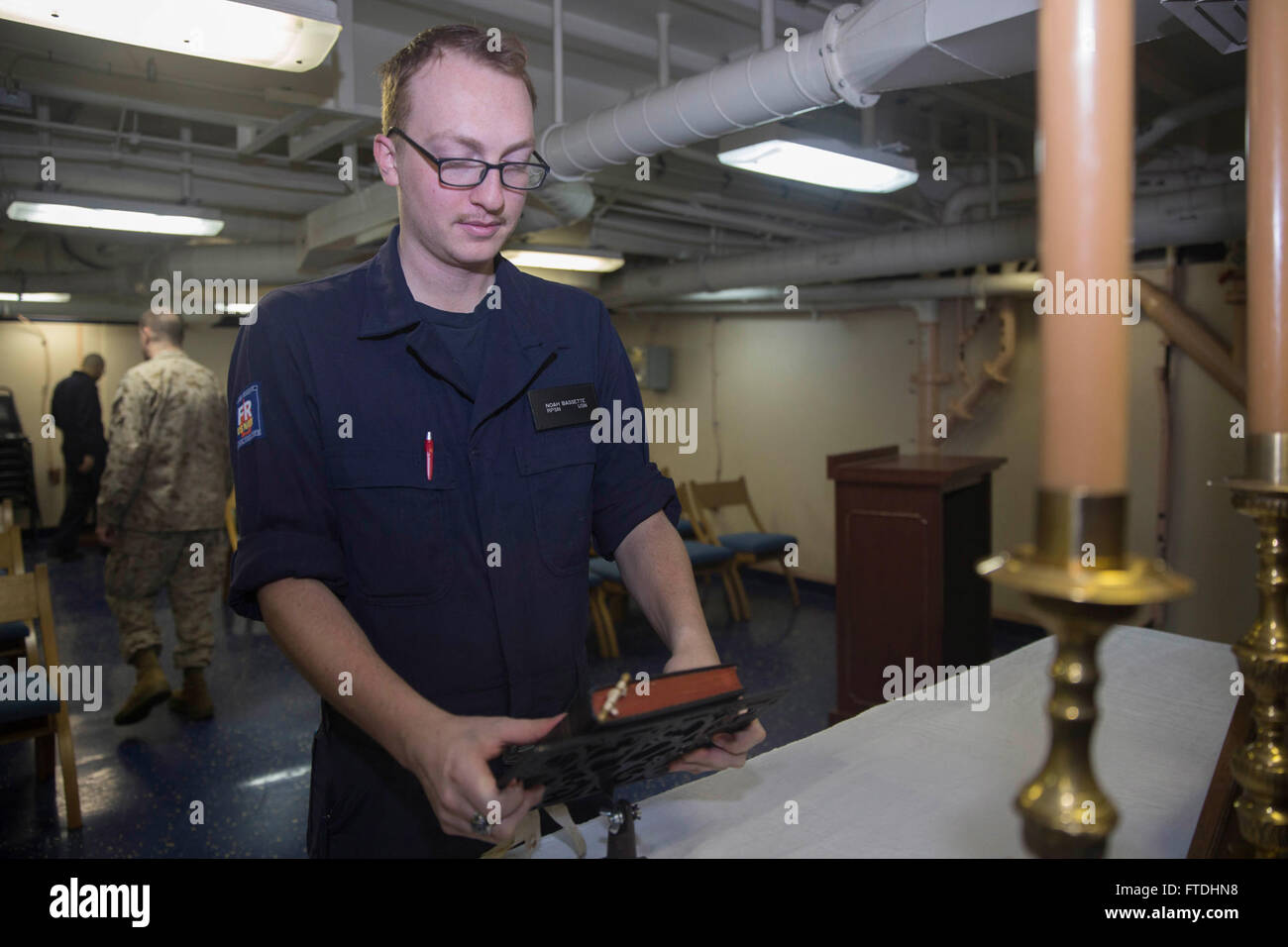 U s navy religious programs specialist hi-res stock photography and ...