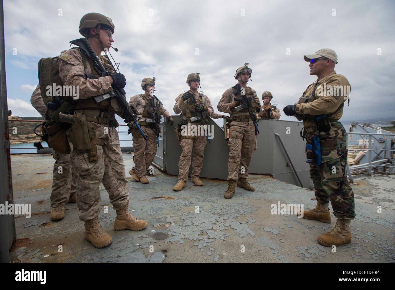 National maritime operations centre hi-res stock photography and images ...