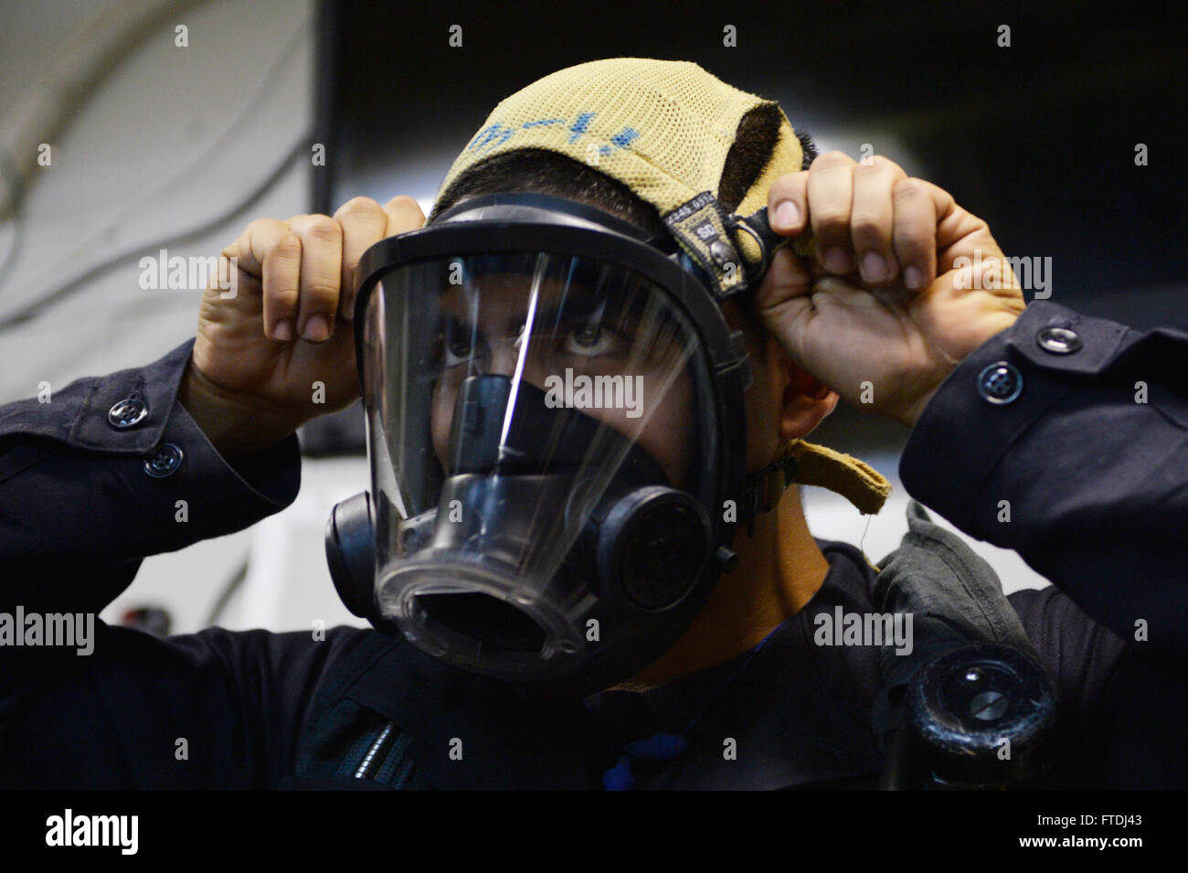 U.S. Navy Gas Turbine Systems Technician Fireman Justin Santis ...