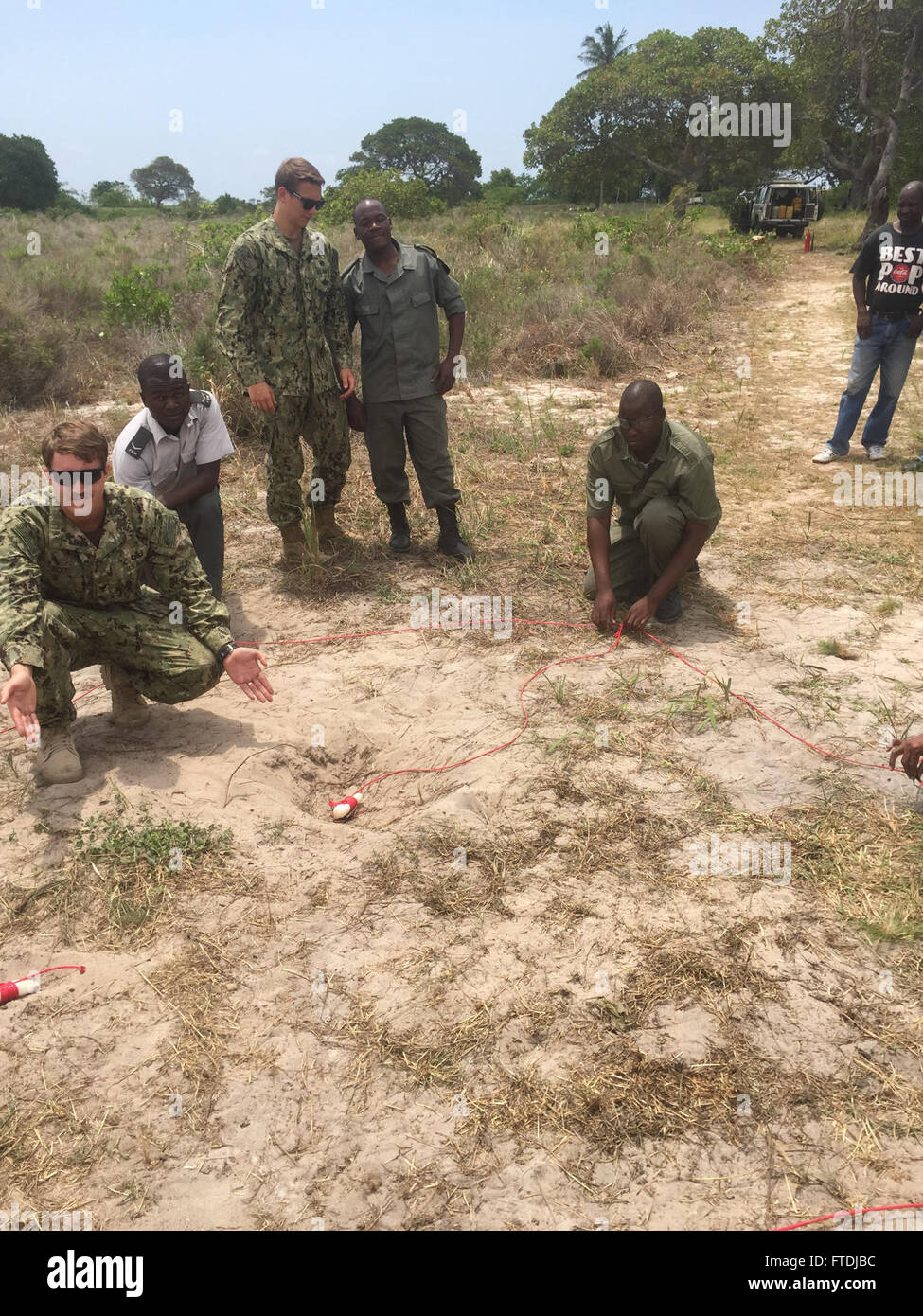 Police explosive hi-res stock photography and images - Alamy