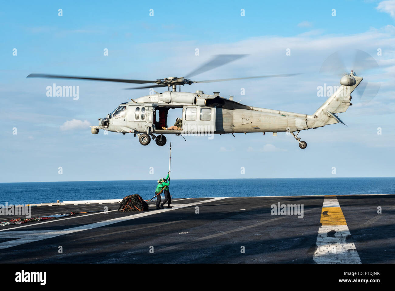 Rigging class hi-res stock photography and images - Alamy