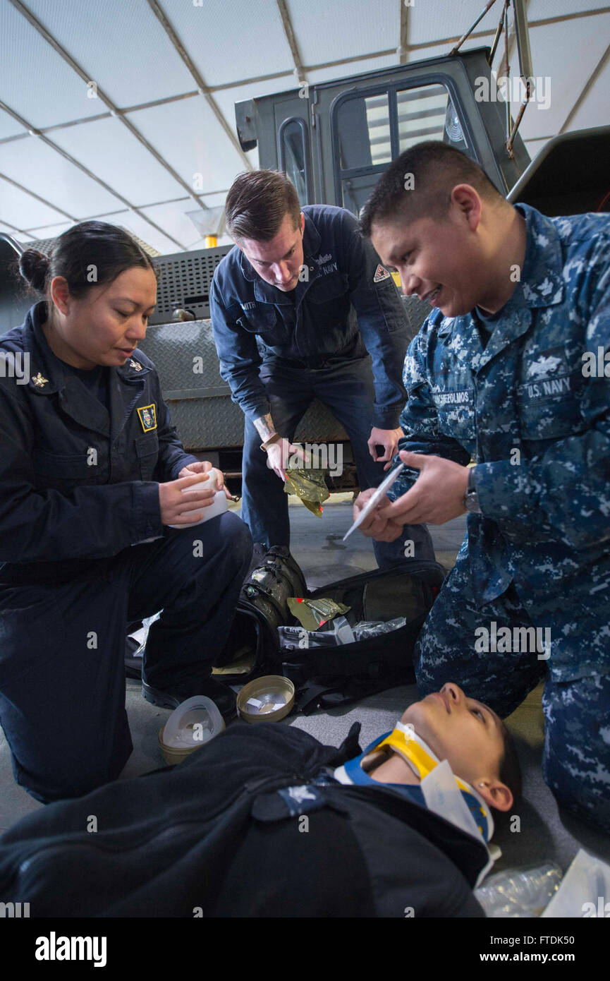 Navy expeditionary medical support command hi-res stock photography and ...