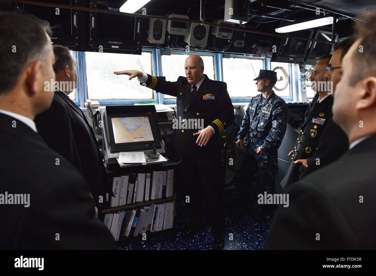 USS Ross (DDG 71), an Arleigh Burke-class guided-missile destroyer ...