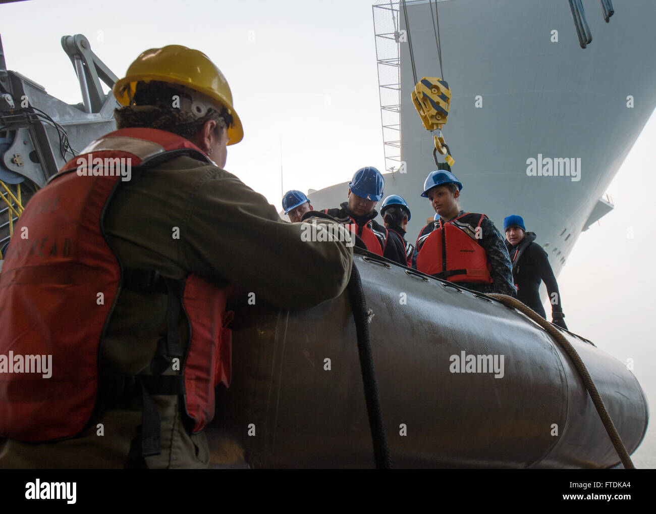 2015 military ships on hi-res stock photography and images - Alamy