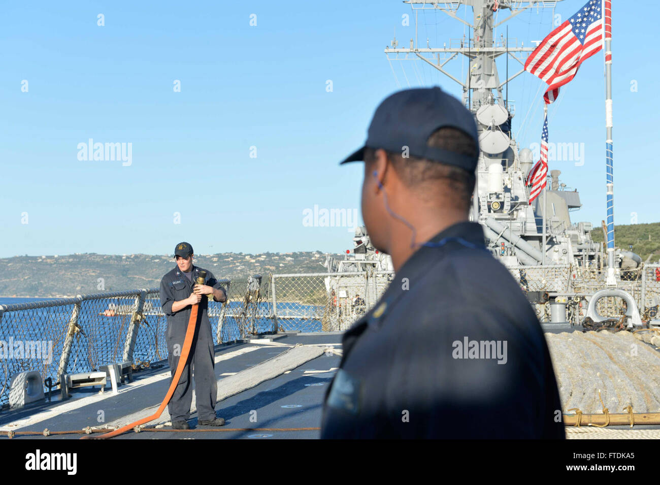 U s navy damage controlman 2nd hi-res stock photography and images - Alamy