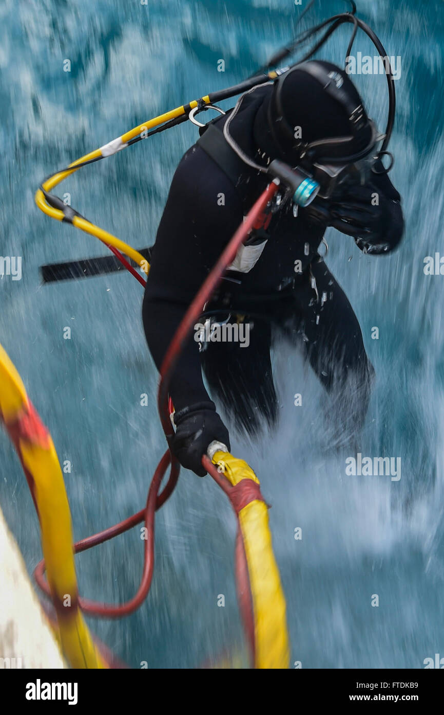U S Navy Diver 1st Class Stock Photos & U S Navy Diver 1st Class Stock ...