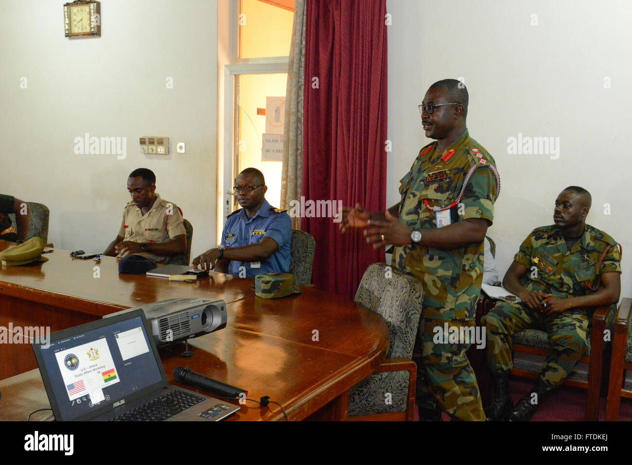 Ghana military hi-res stock photography and images - Alamy