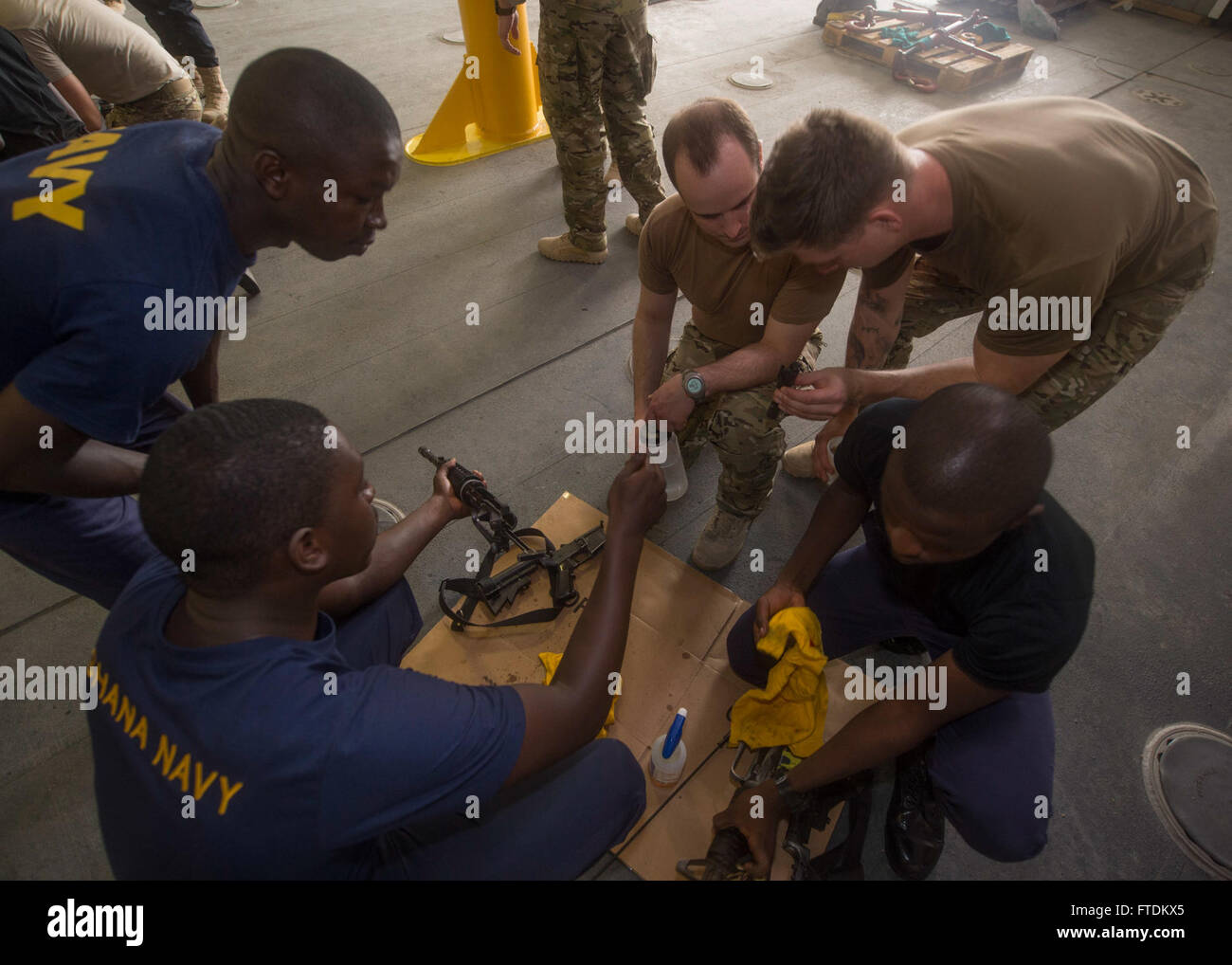 U s coast guard boarding team hi-res stock photography and images - Alamy