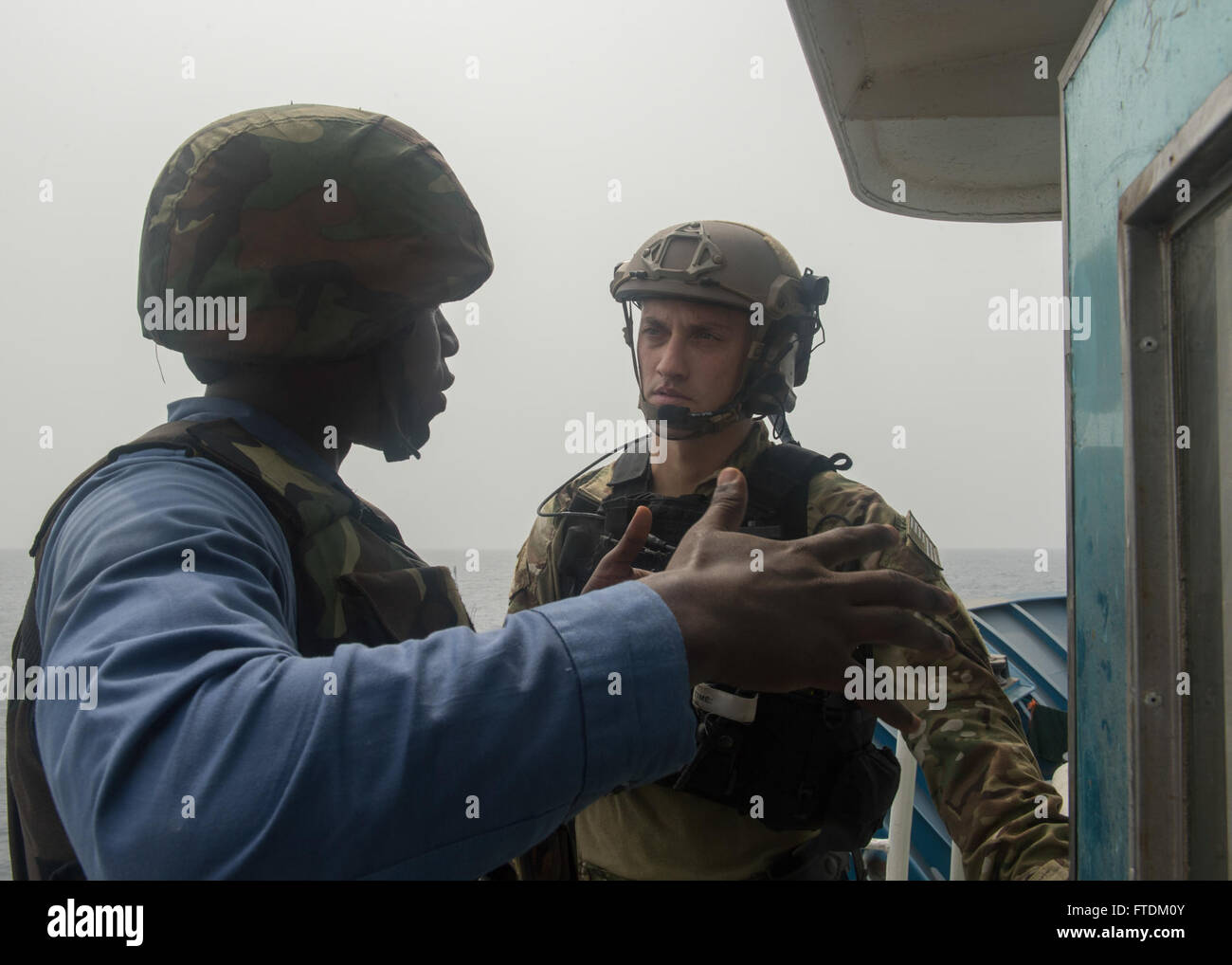 U s coast guard boarding team hi-res stock photography and images - Alamy