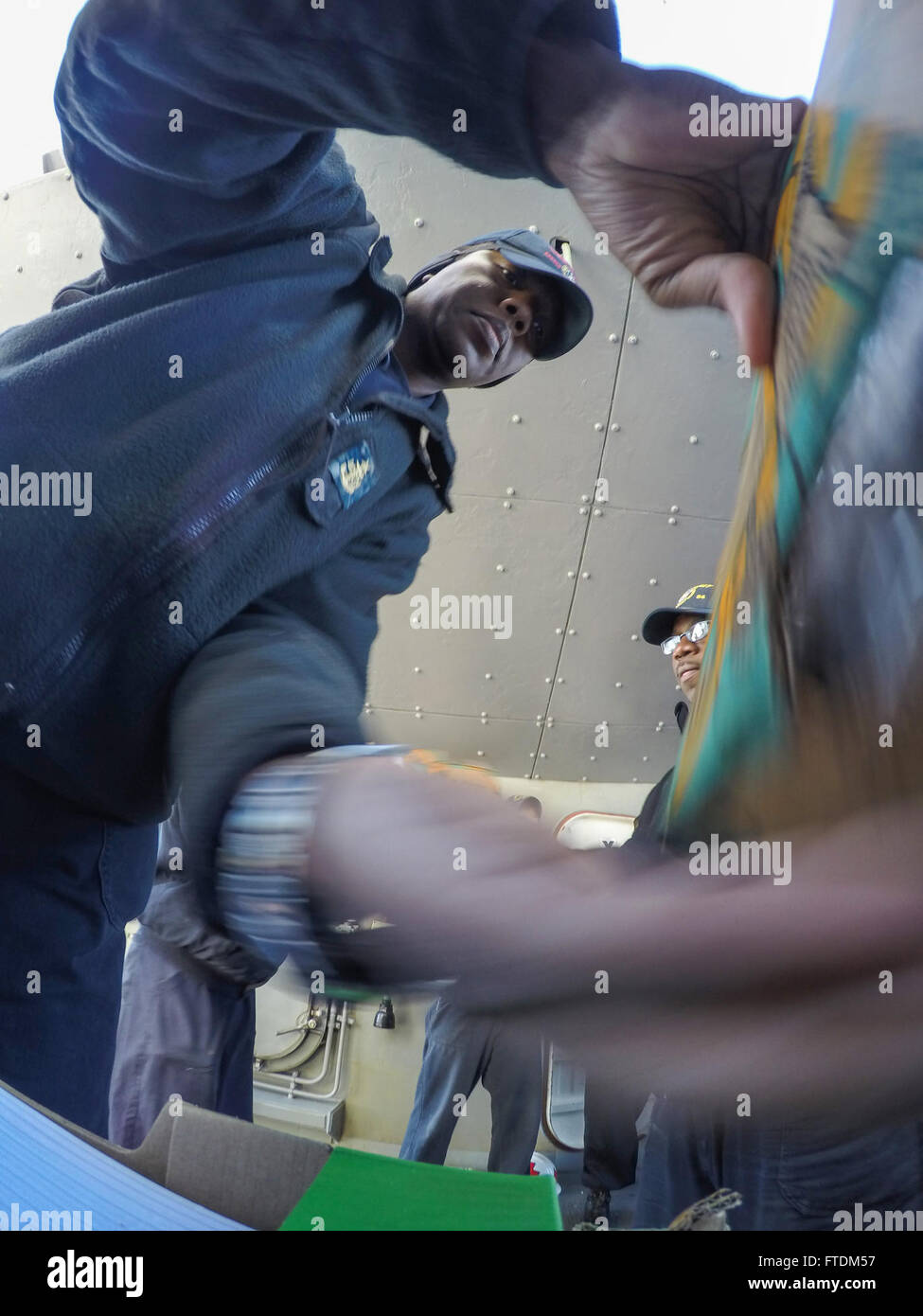 U s navy chief damage controlman hi-res stock photography and images ...