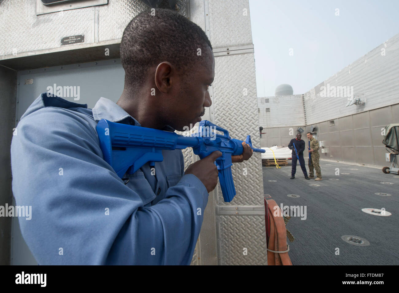 U s coast guard boarding team hi-res stock photography and images - Alamy