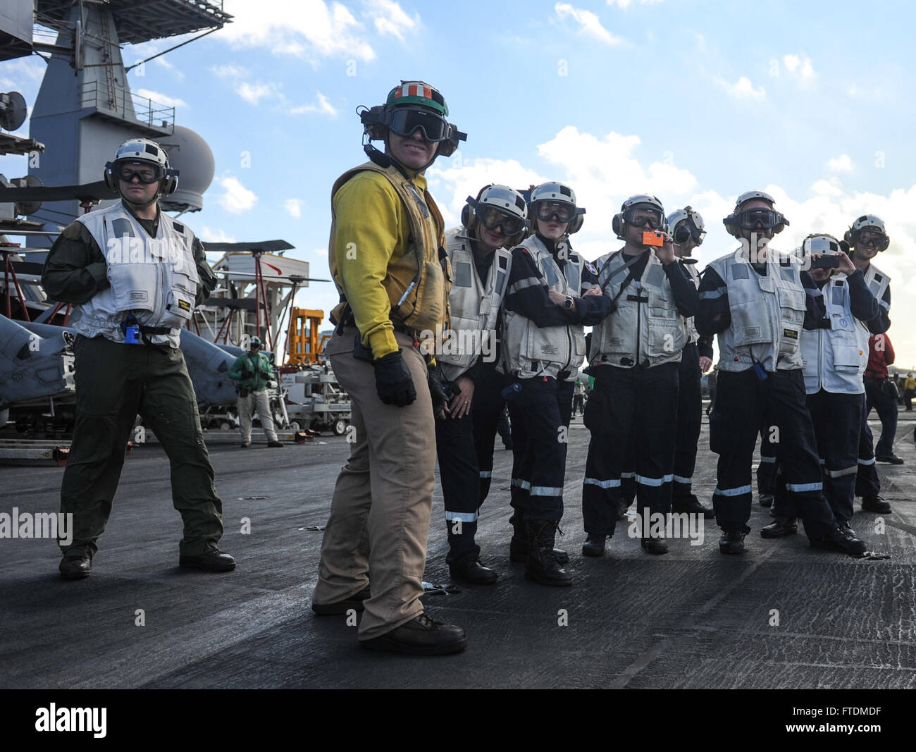 French navy carrier aircraft hi-res stock photography and images - Alamy
