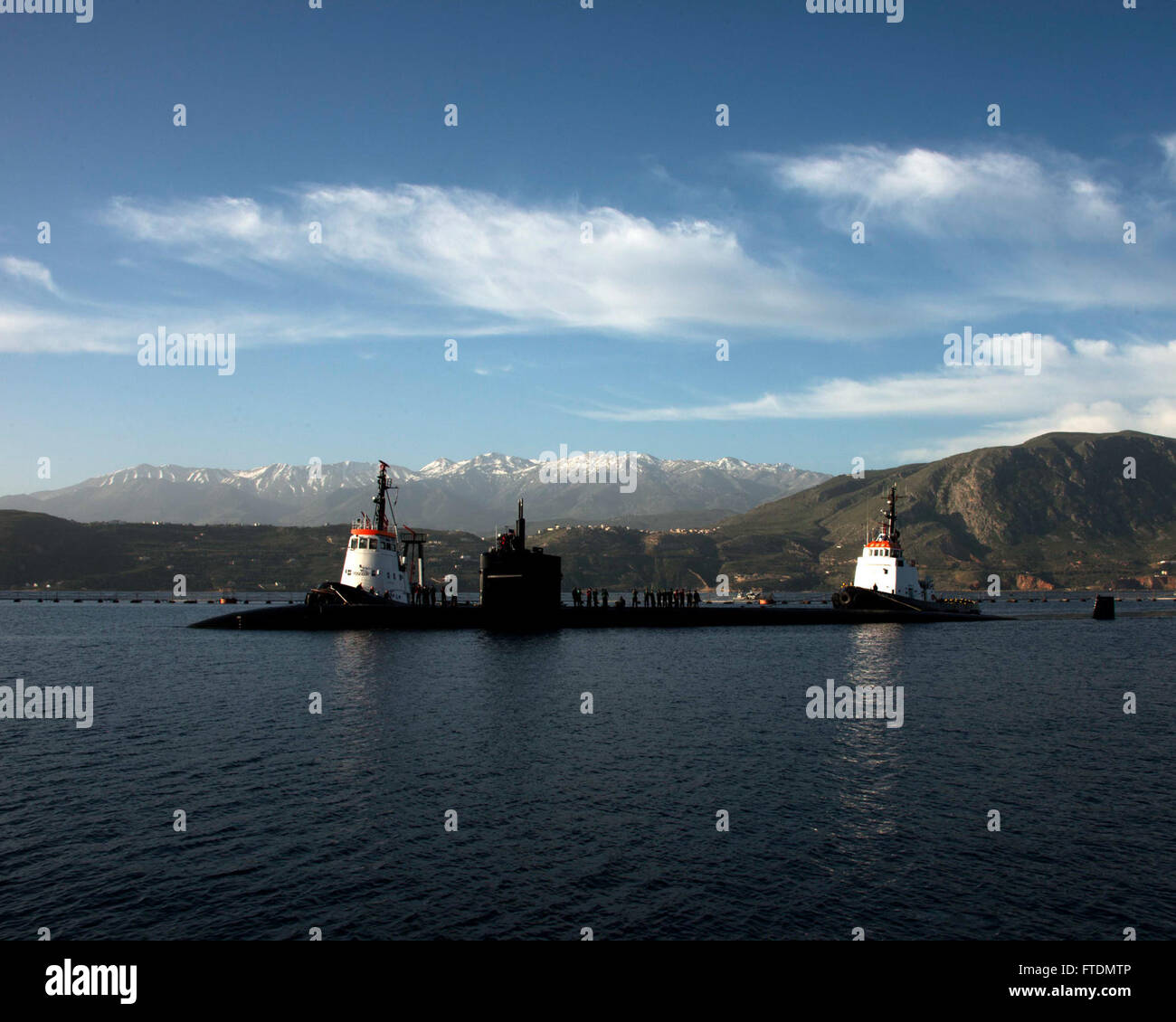 USS Newport News (SSN-750), a Los Angeles-class fast attack submarine ...