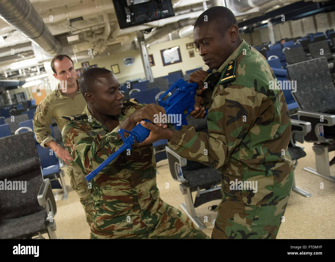 U.S. Coast Guard Maritime Enforcement Specialist 1st Class Glenn Hyzak ...