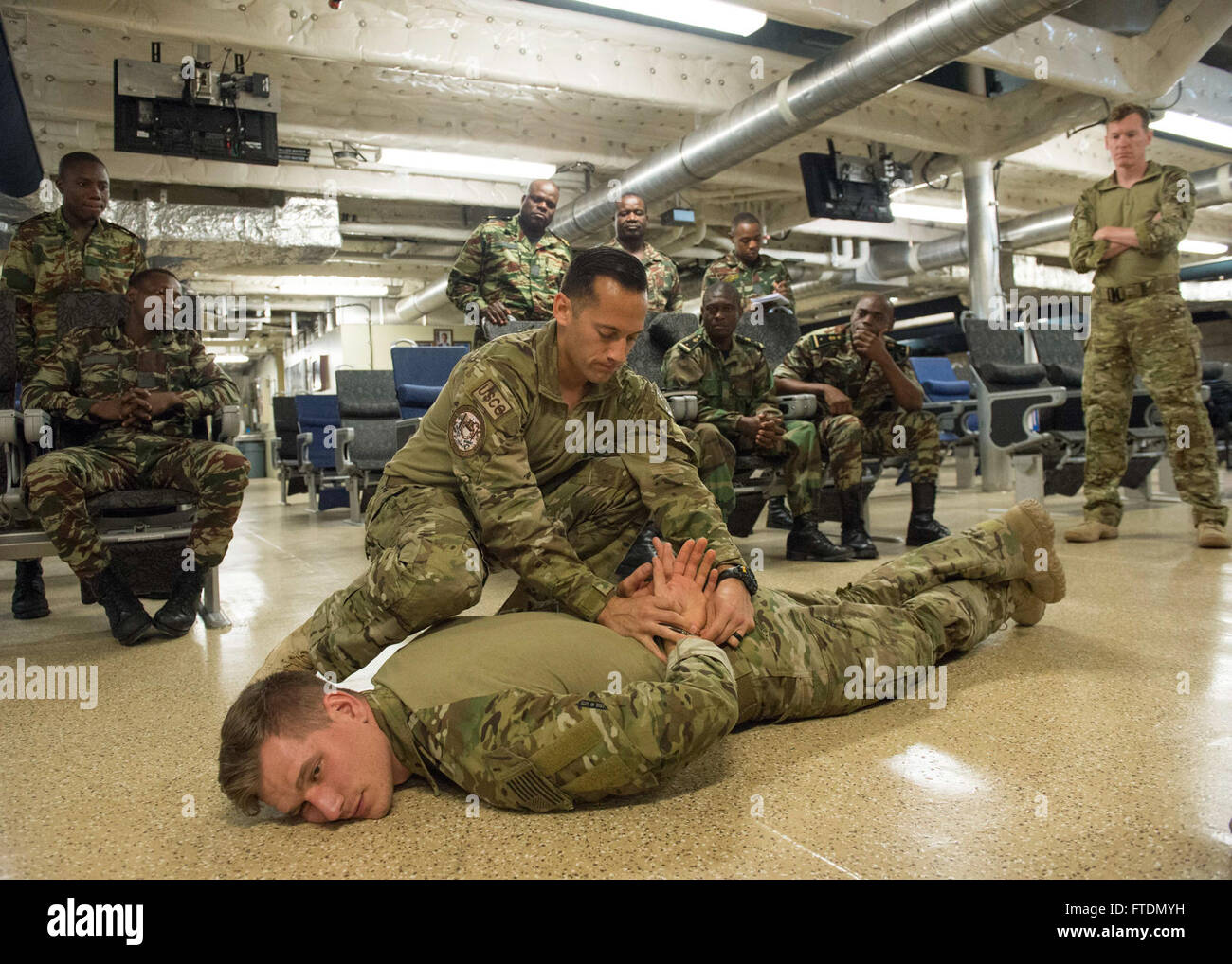 Handcuff training hi-res stock photography and images - Alamy