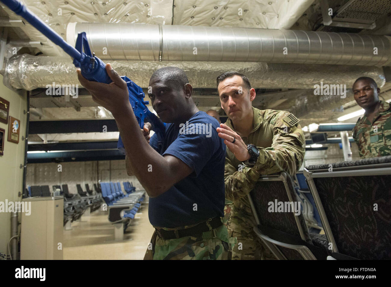 U s navy released sailor training hi-res stock photography and images ...