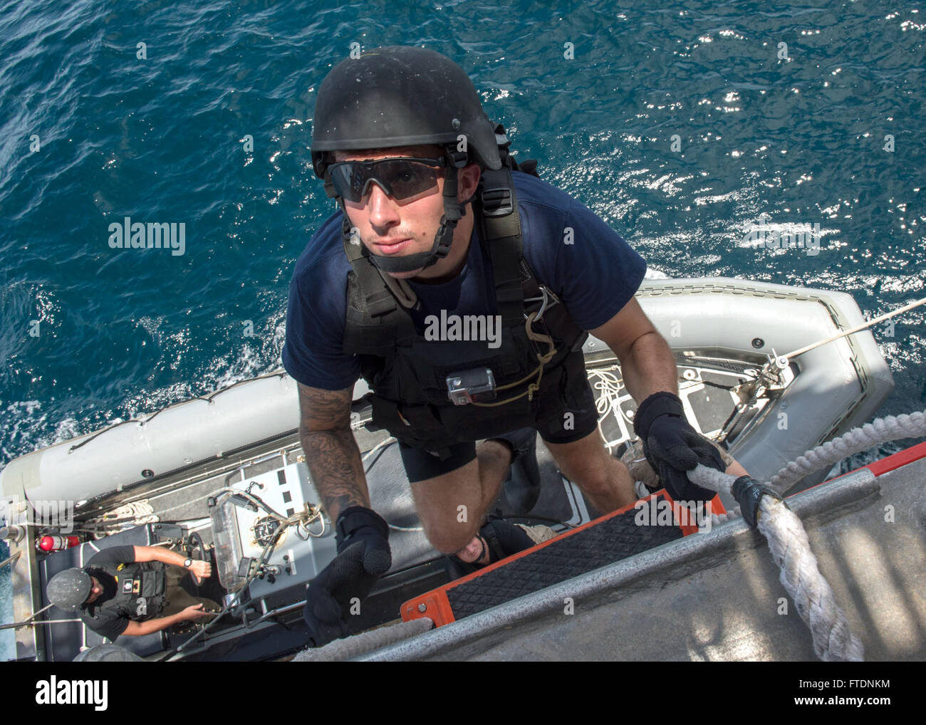 U s navy search rescue swimmer hi-res stock photography and images - Alamy