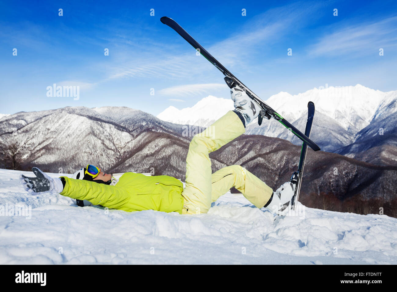 Legs and ski hi-res stock photography and images - Alamy