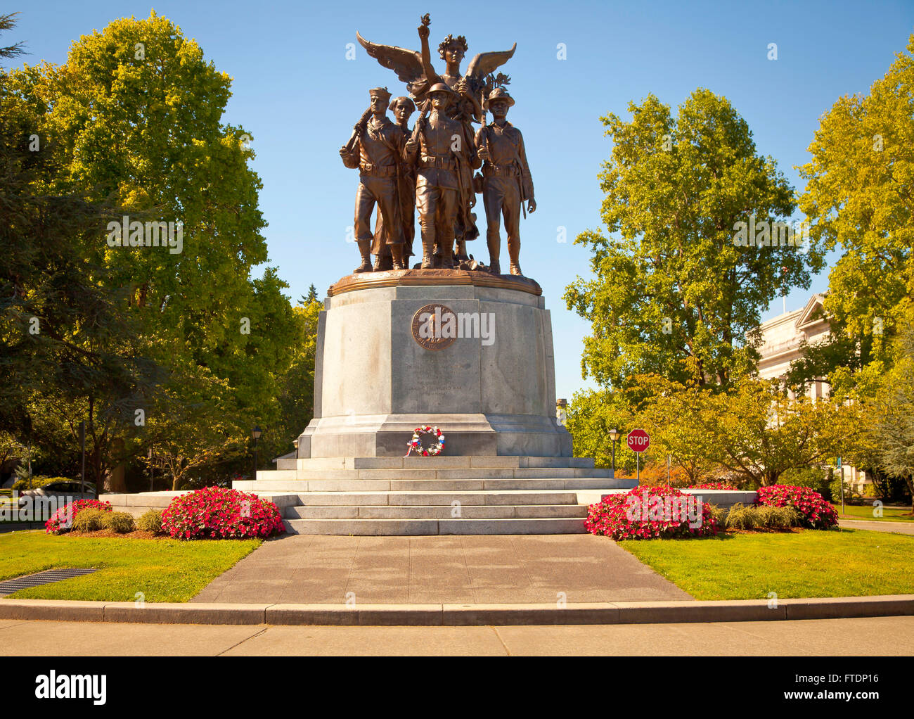 The Wings of Victory Statue in the campus grounds of Washington State's ...