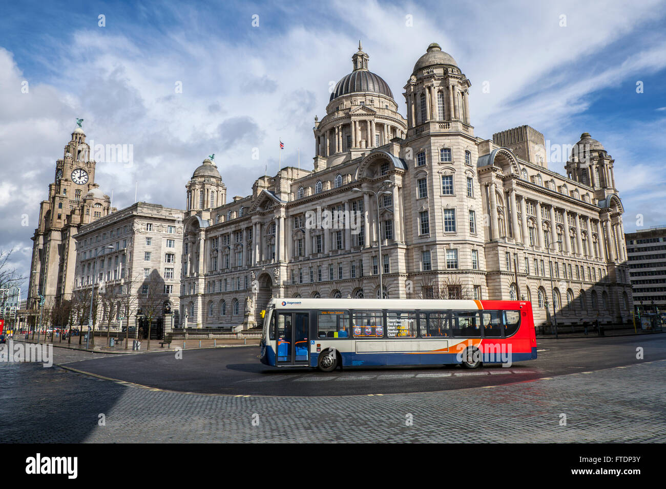 Public transporft bus outside the Port of Liverpool Building (formerly ...