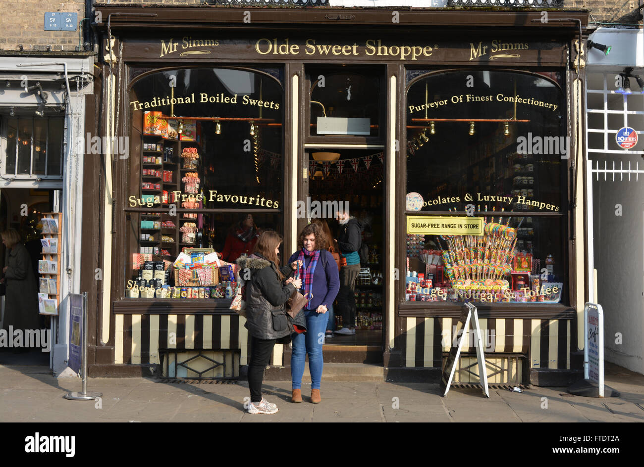 Girls outside the Olde Sweet Shoppe on King's Parade, Cambridge ...