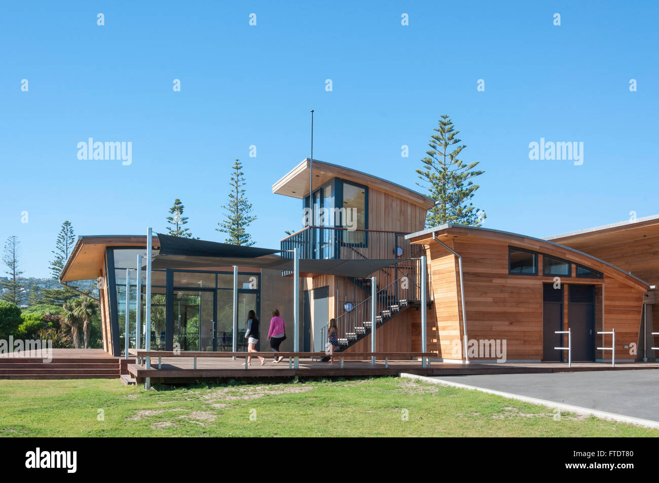 Sumner Surf Life Saving Club, Sumner Beach, Sumner, Christchurch ...