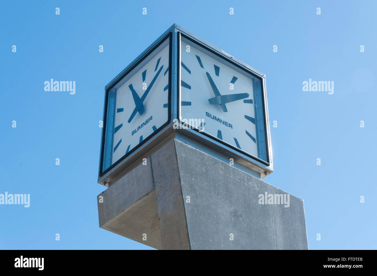 Sumner esplanade and clock tower hi-res stock photography and images ...