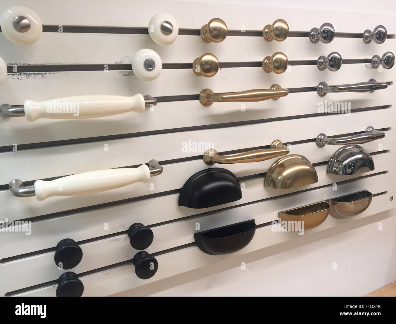 Cabinet knobs on display hi-res stock photography and images - Alamy