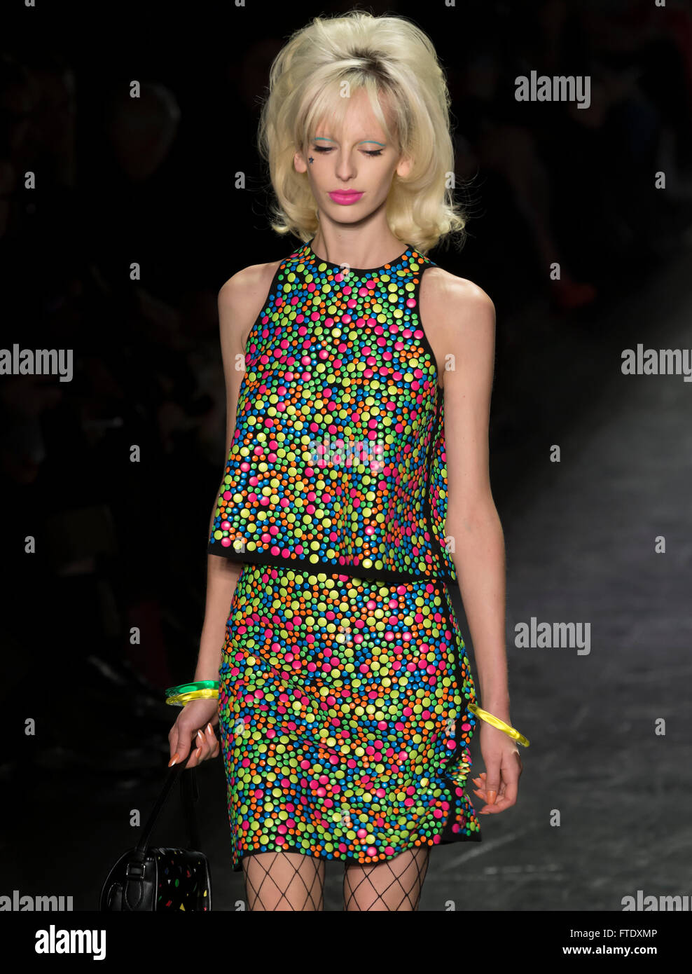 Lili sumner hi-res stock photography and images - Alamy