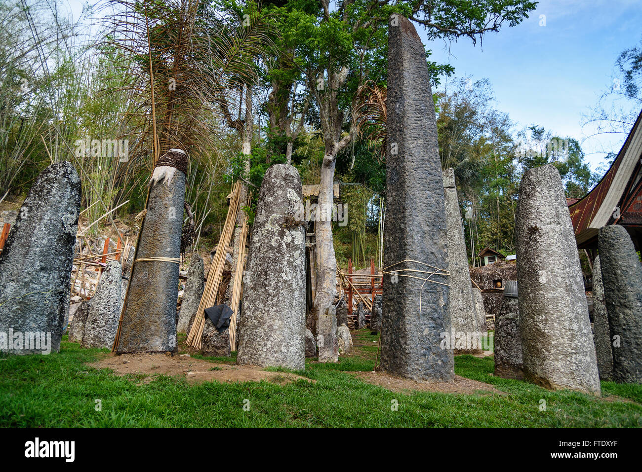 Megalithic burials hi-res stock photography and images - Alamy